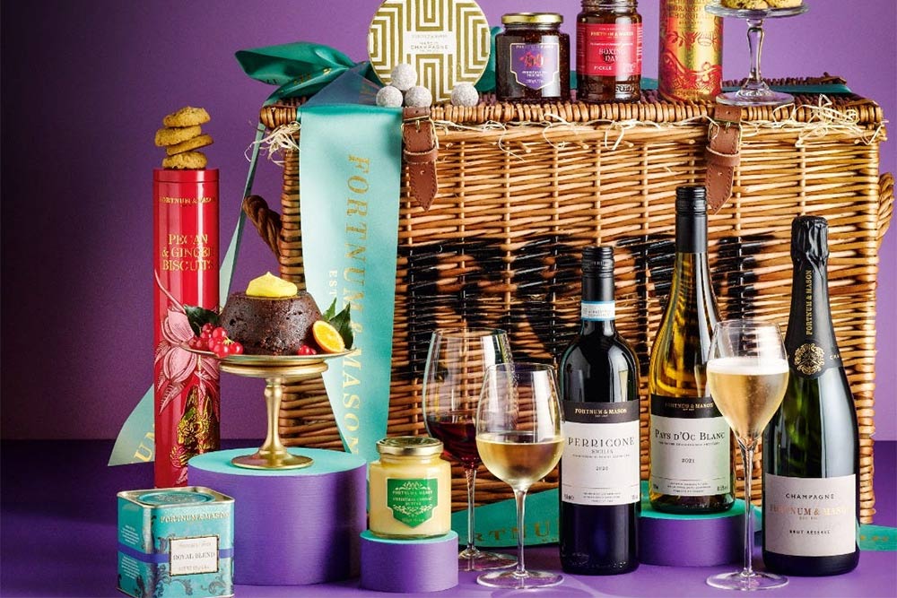 The best Christmas food hampers in London for 2023 | Hot Dinners